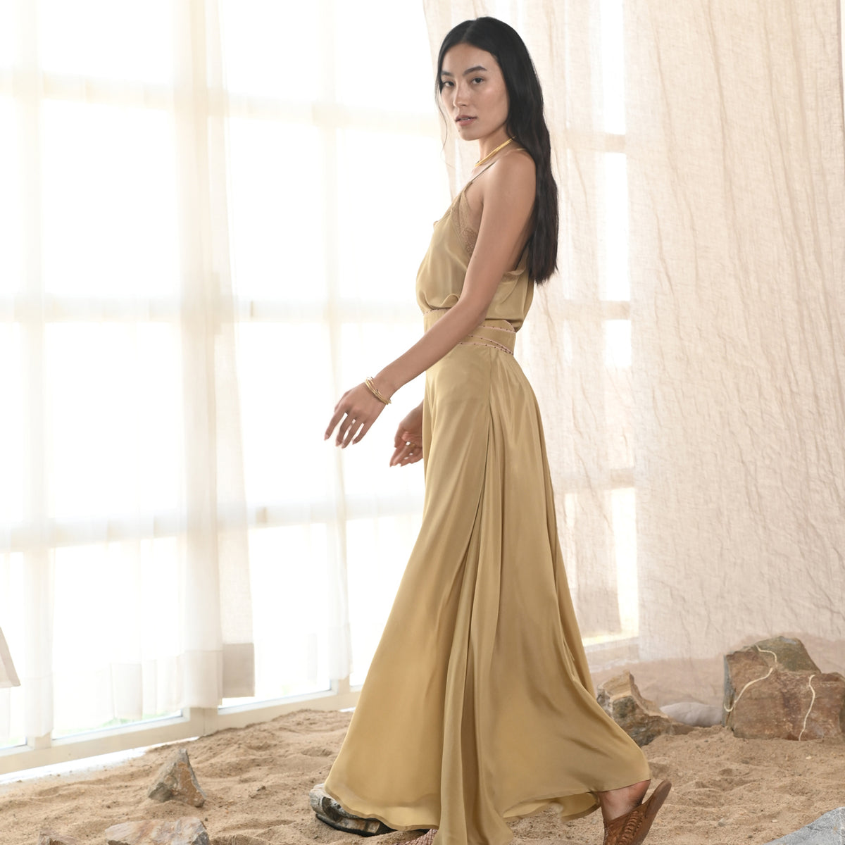 Elixir Collection – The White Raven